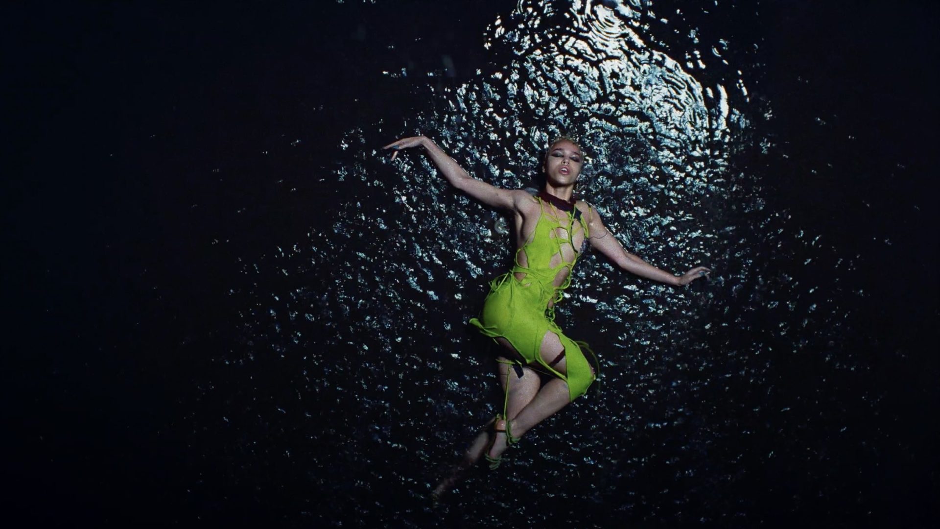 Onepointfour | Amber Grace Johnson – Tears In The Club