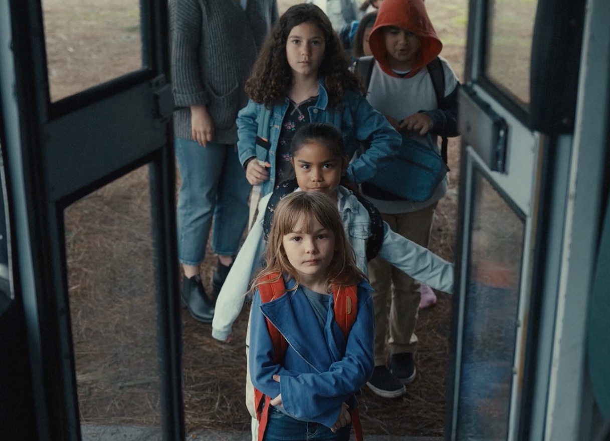 Onepointfour | Nicolas Gordon – Smoking Bus